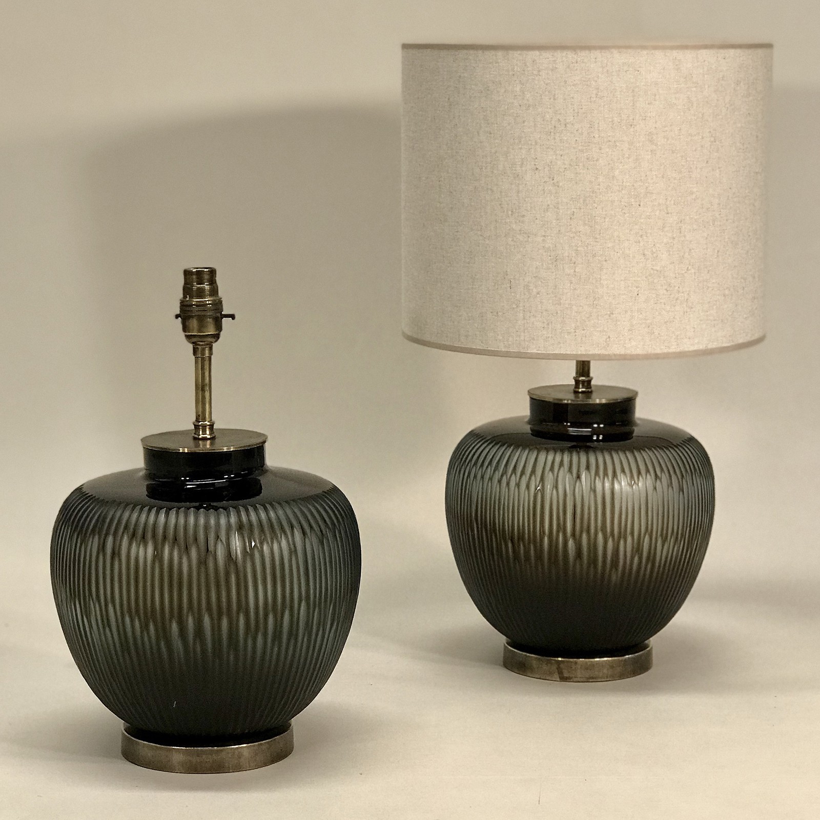 Pair Of Small Brown Round Cut Glass Lamps On Antique Brass Bases (T5175 ...