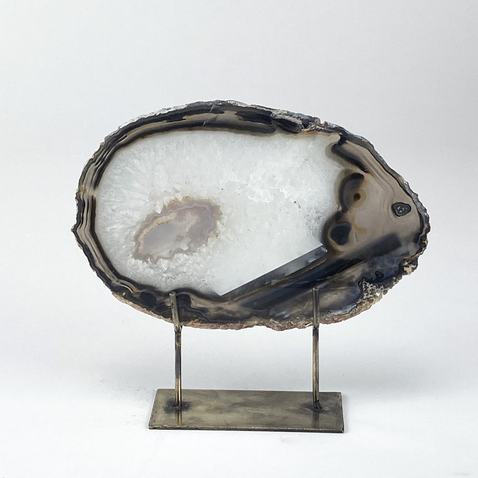 Small Black Agate on Antique Brass Stand (T5881) - TYSON - DECORATIVE ...
