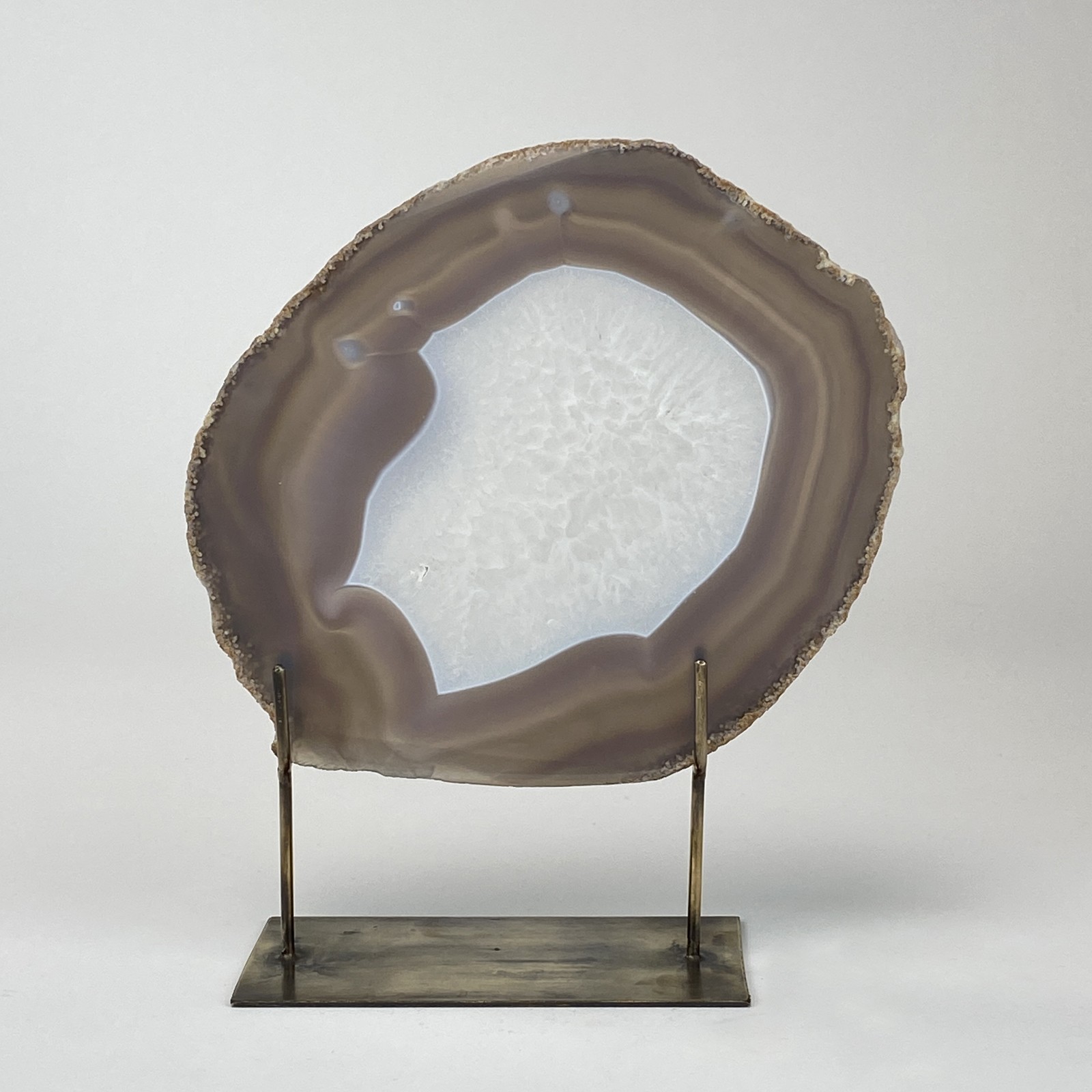 Grey Large Agate on Antique Brass Stand (T6001) - TYSON - DECORATIVE ...