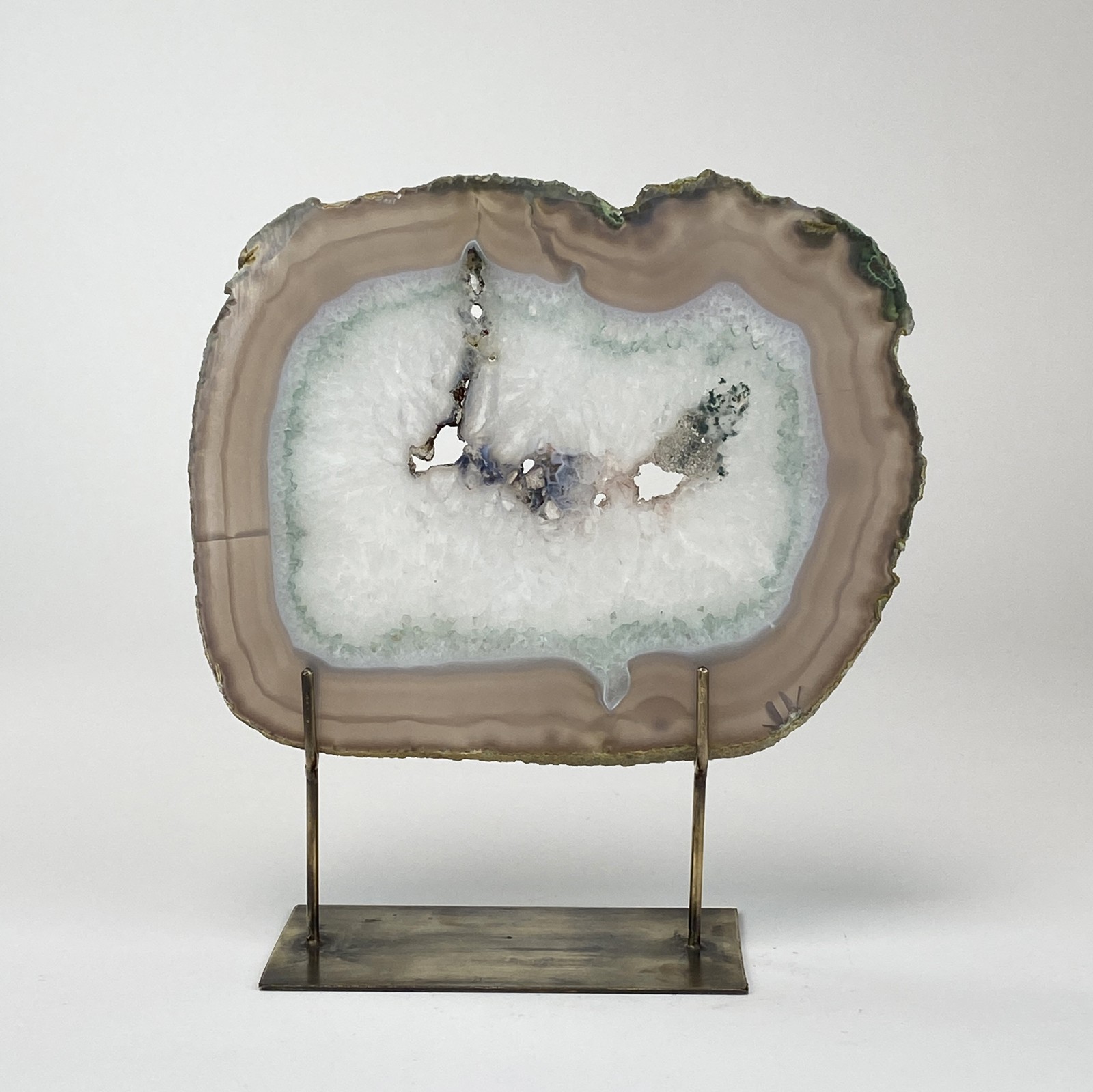 Grey Large Agate on Antique Brass Stand (T6004) - TYSON - DECORATIVE ...