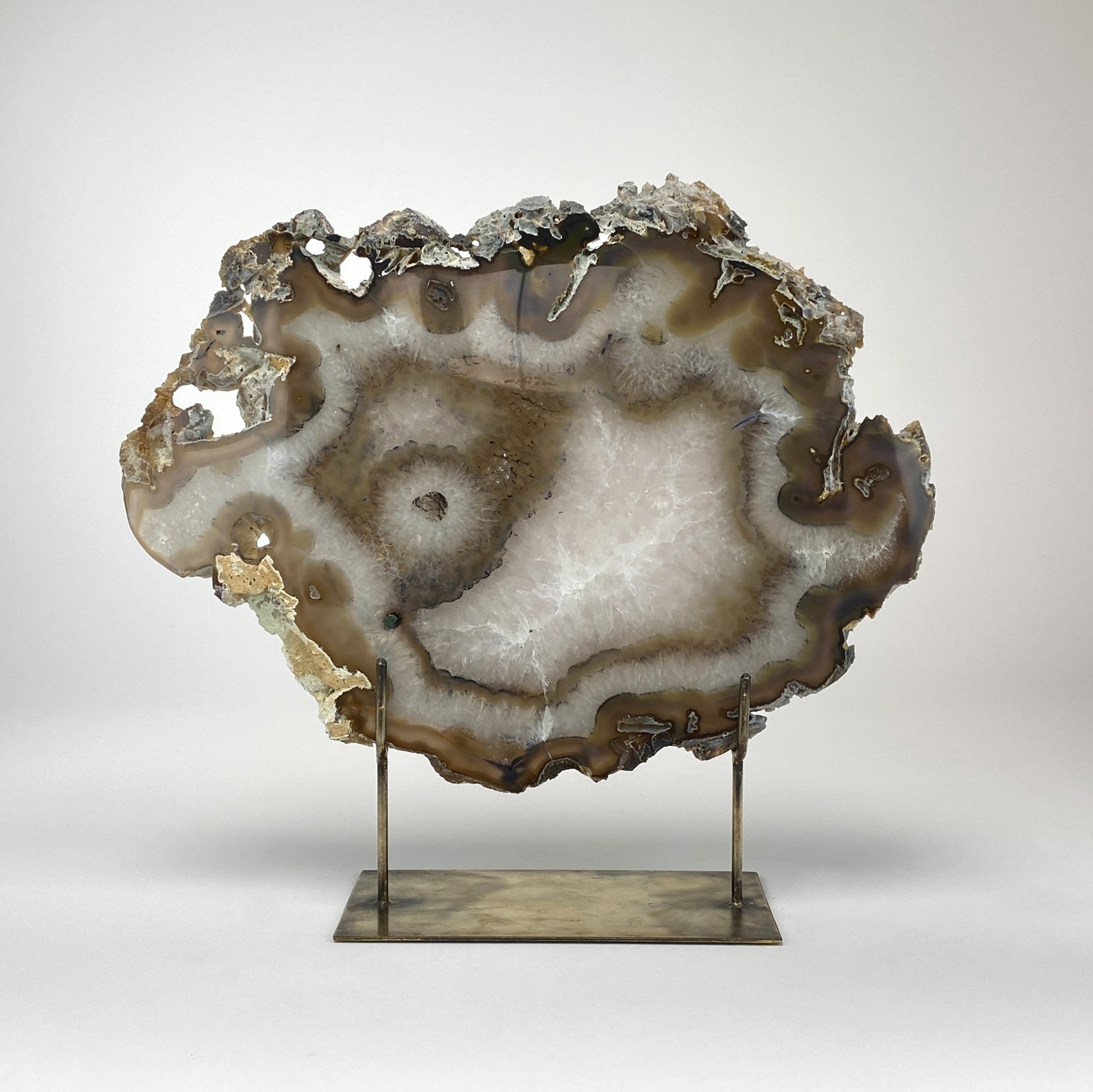 Brown Massive Agate on Antique Brass Stand (T6055) - TYSON - DECORATIVE ...